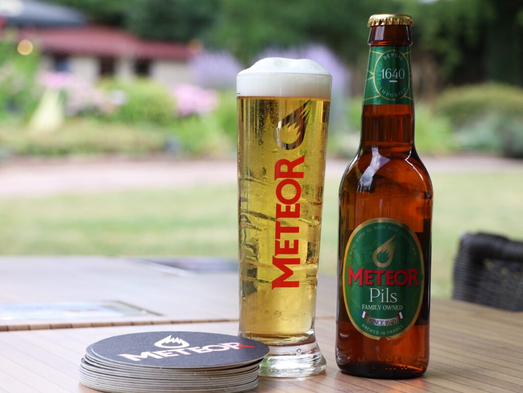 Meteor Pils (English) – Brasserie Meteor